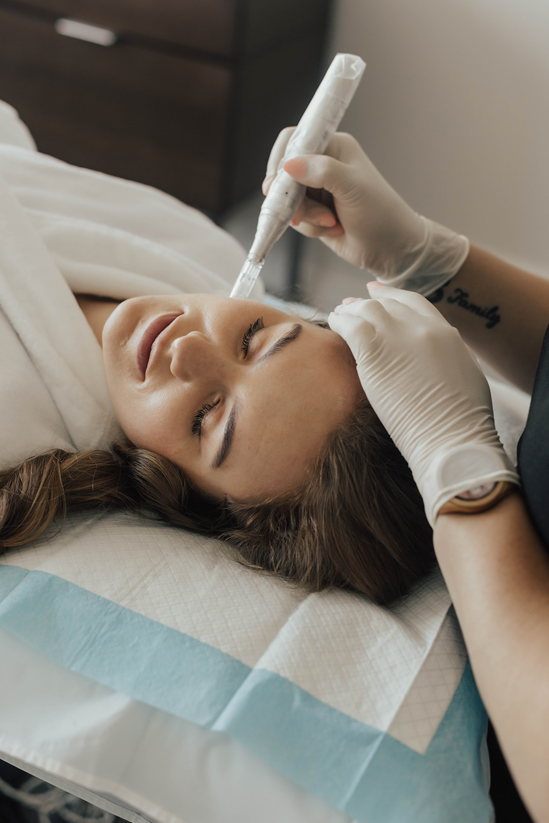 Tips For Glowing Holiday Skin - Humphrey Dermatology